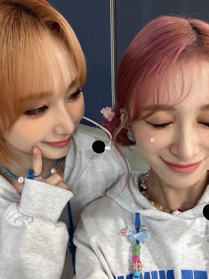 Rocket Punch Community Posts 언니 내가 많이 좋아하고 사랑하고 고마워🩷 앞으로도 언니의 타카하시윤경이
