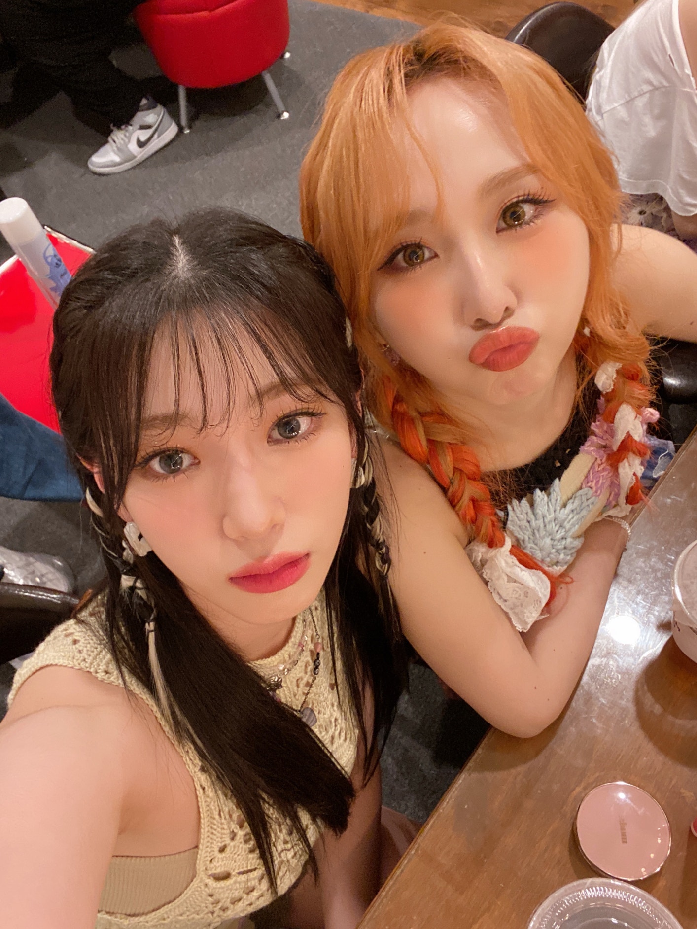 Rocket Punch Community Post 내 도모다치 쥬리~~~~ 생일 너무너무 축하해👊🫶 언니가 있어서 너무