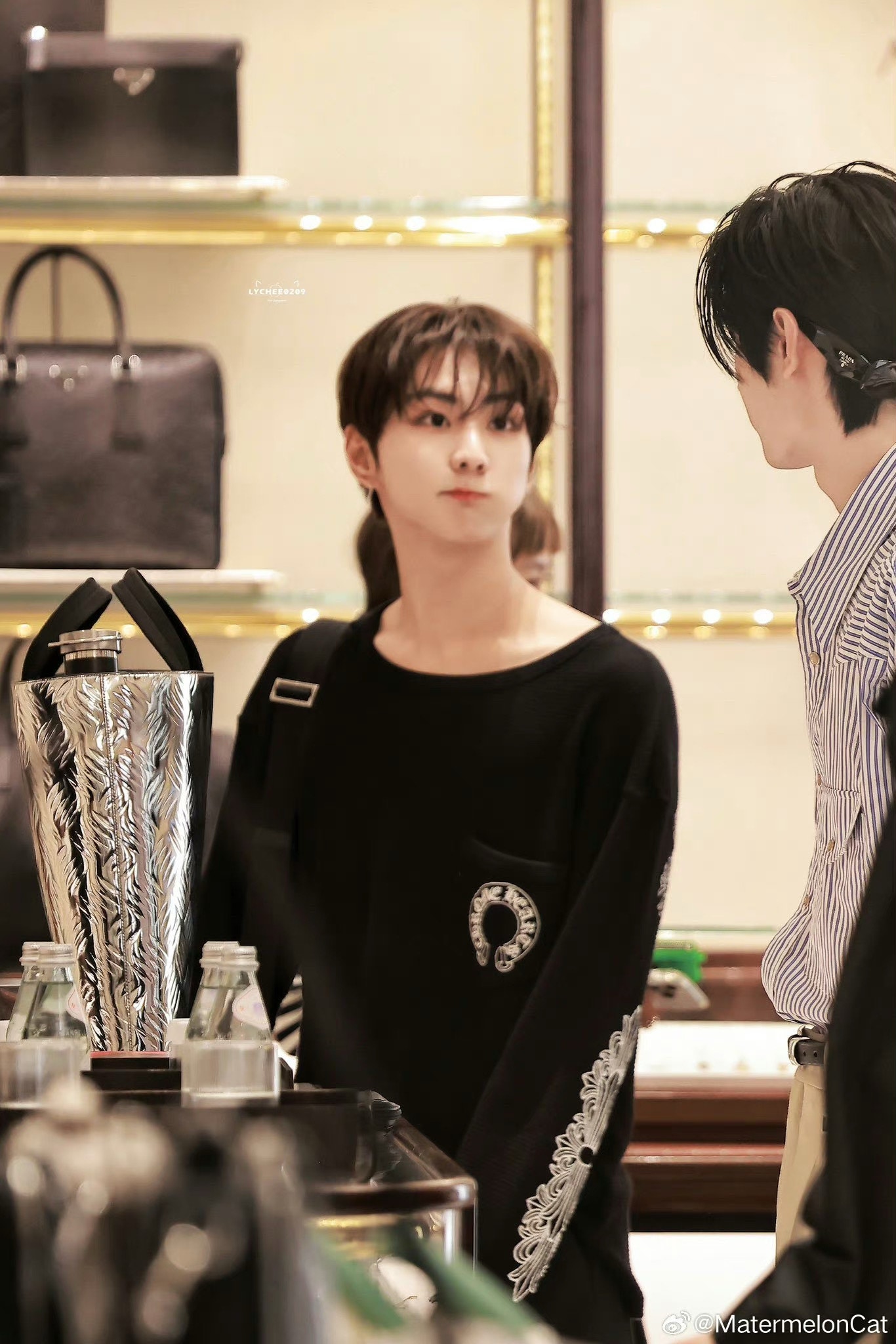 Enhypen Community Post 祯元呀好可爱ㅠㅠ