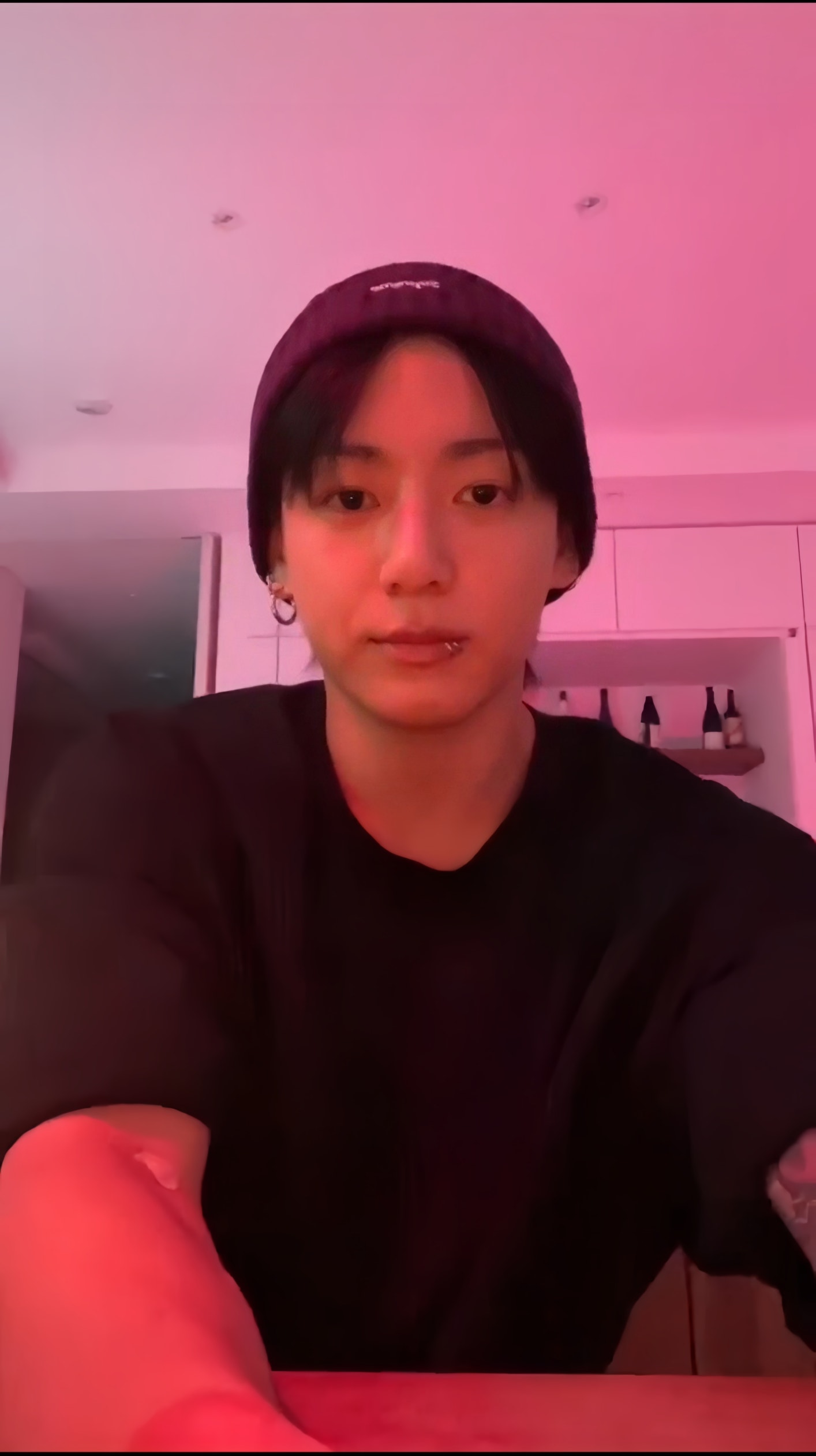 BTS Community Post - Thank you JK for the live broadcast.Good night！BTS,Good night！ army.晚安，睡觉喽！🥰🥰