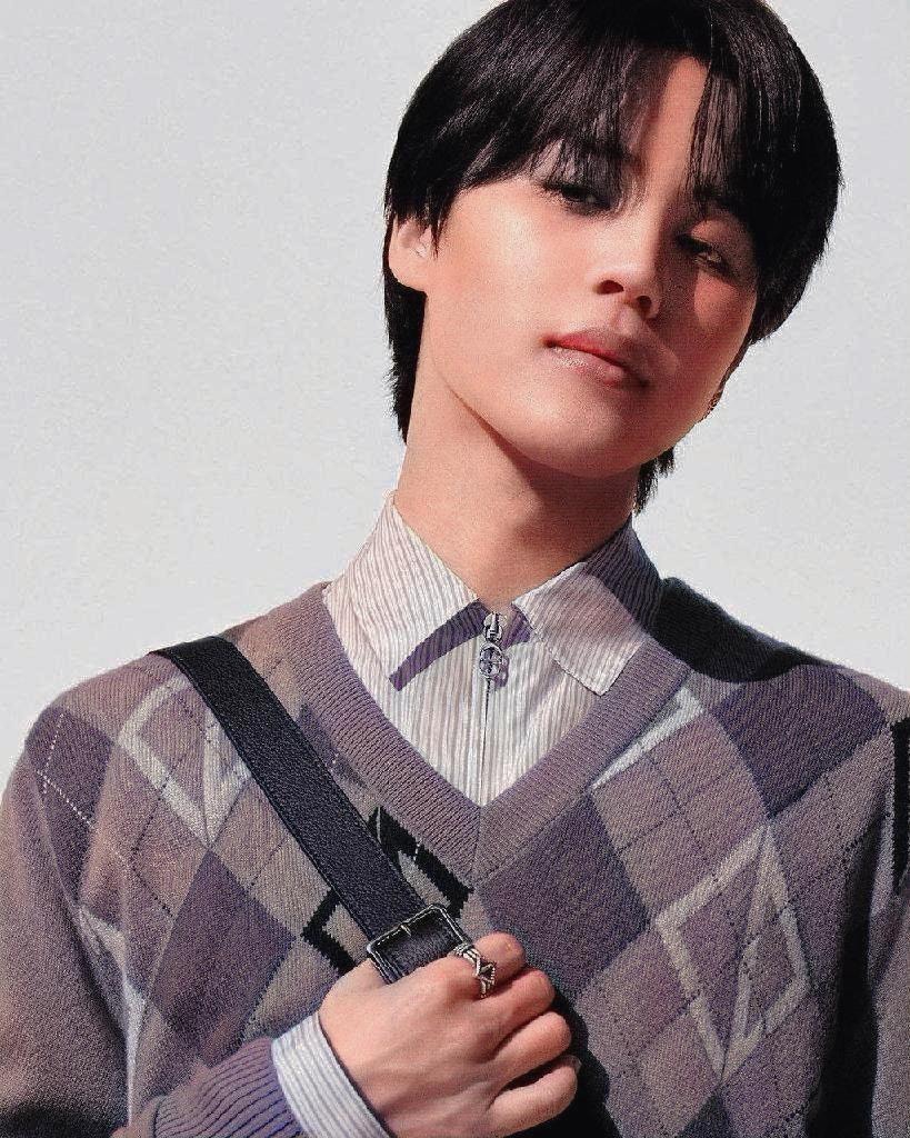 BTS Community Post - 그것은 매우 멋진 😍💜. #go_to_jimin