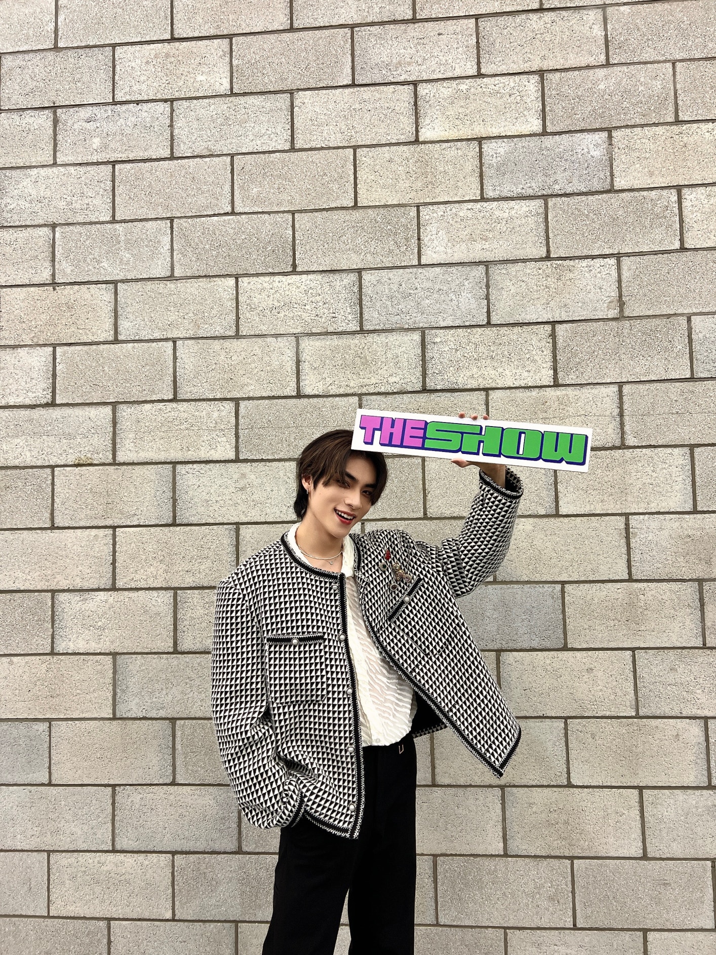Wayv Community Post 더쇼 올해 막방 아쉽게 잘 끝났어요ㅠㅠ더쇼 한테 많은 사랑 받았고 많은 것도 배웠어요