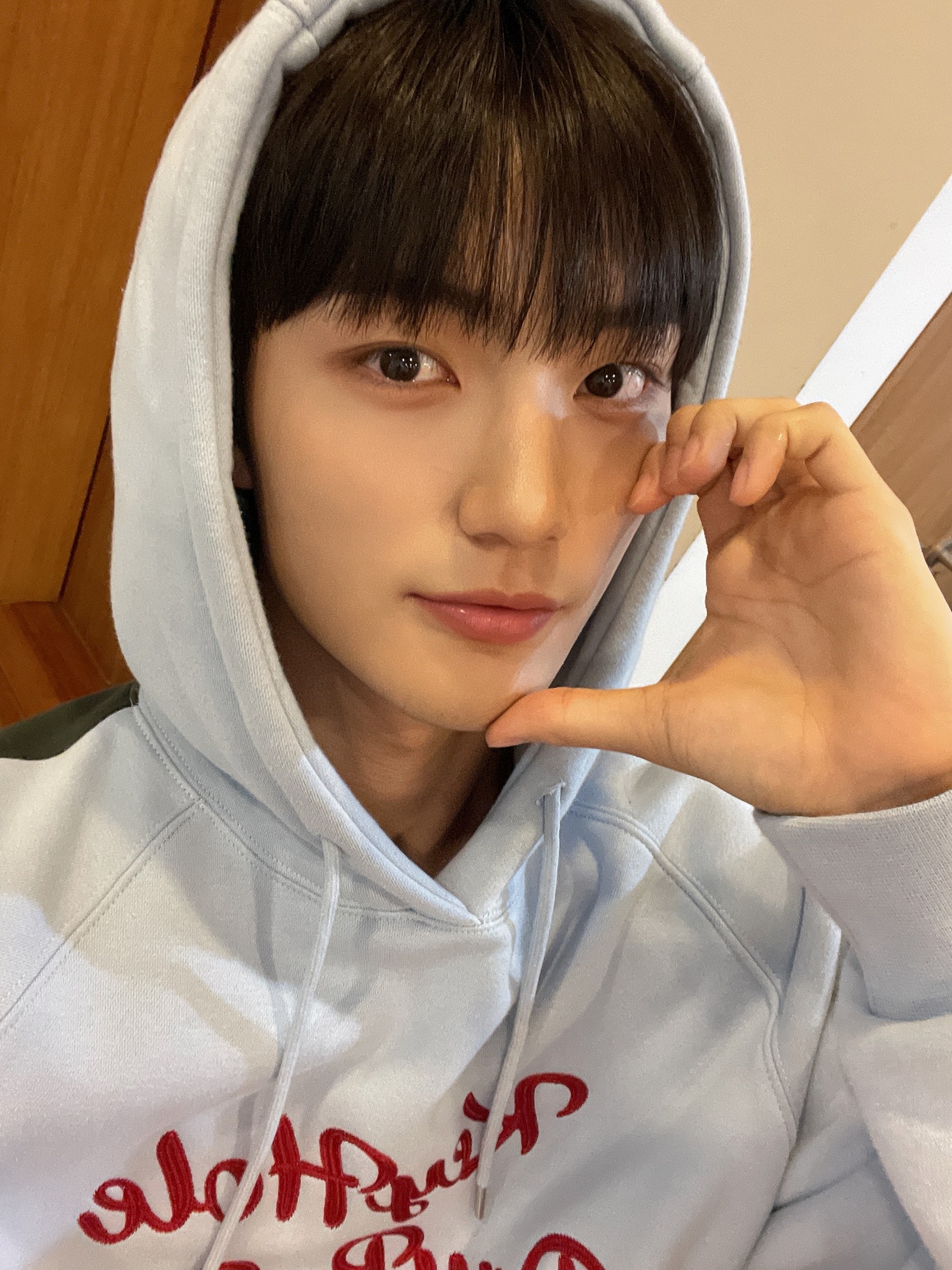 MIRAEコミュニティ投稿 - 11:4 🏻 - YUBIN