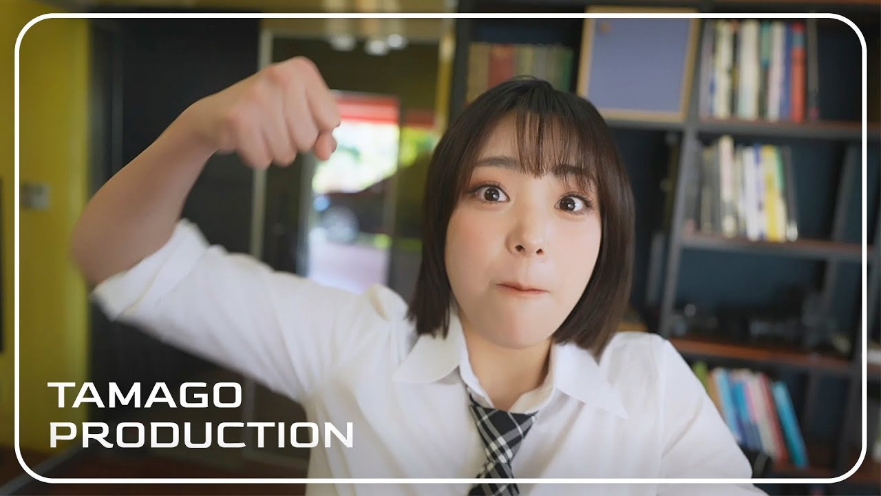 Weverse QWER Media - QWER teaser behind 02