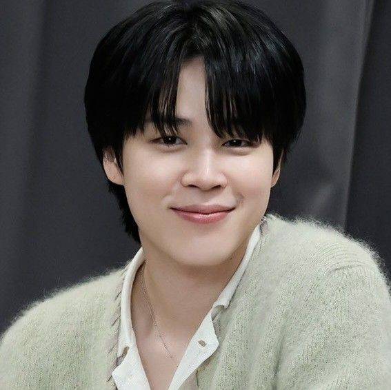 Bts Community Posts 지민아 생일 축하해 오늘은 왕자님처럼 멋진 하루가 되길 바랄게 정말 멋진 남자가 되어
