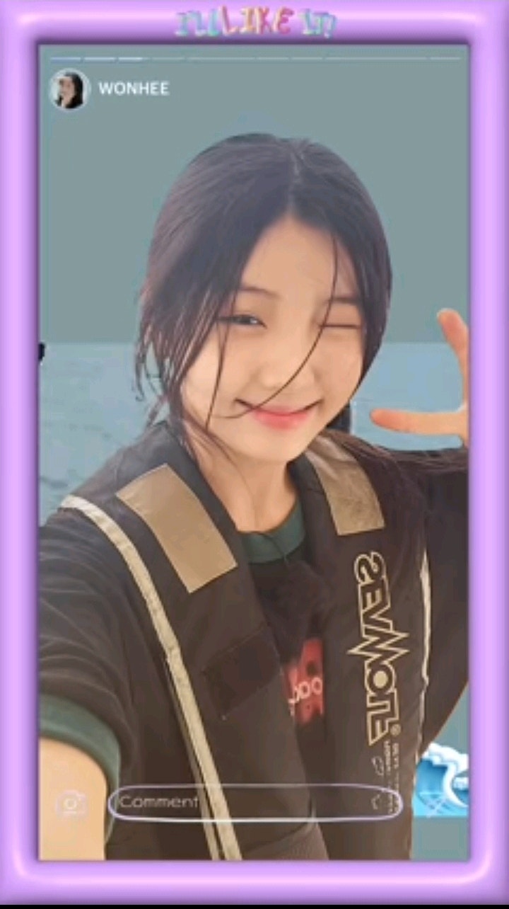 ILLIT Community Post - My very beautiful Wonhee💐 ️🫶🏻🫶🏻🫶🫶