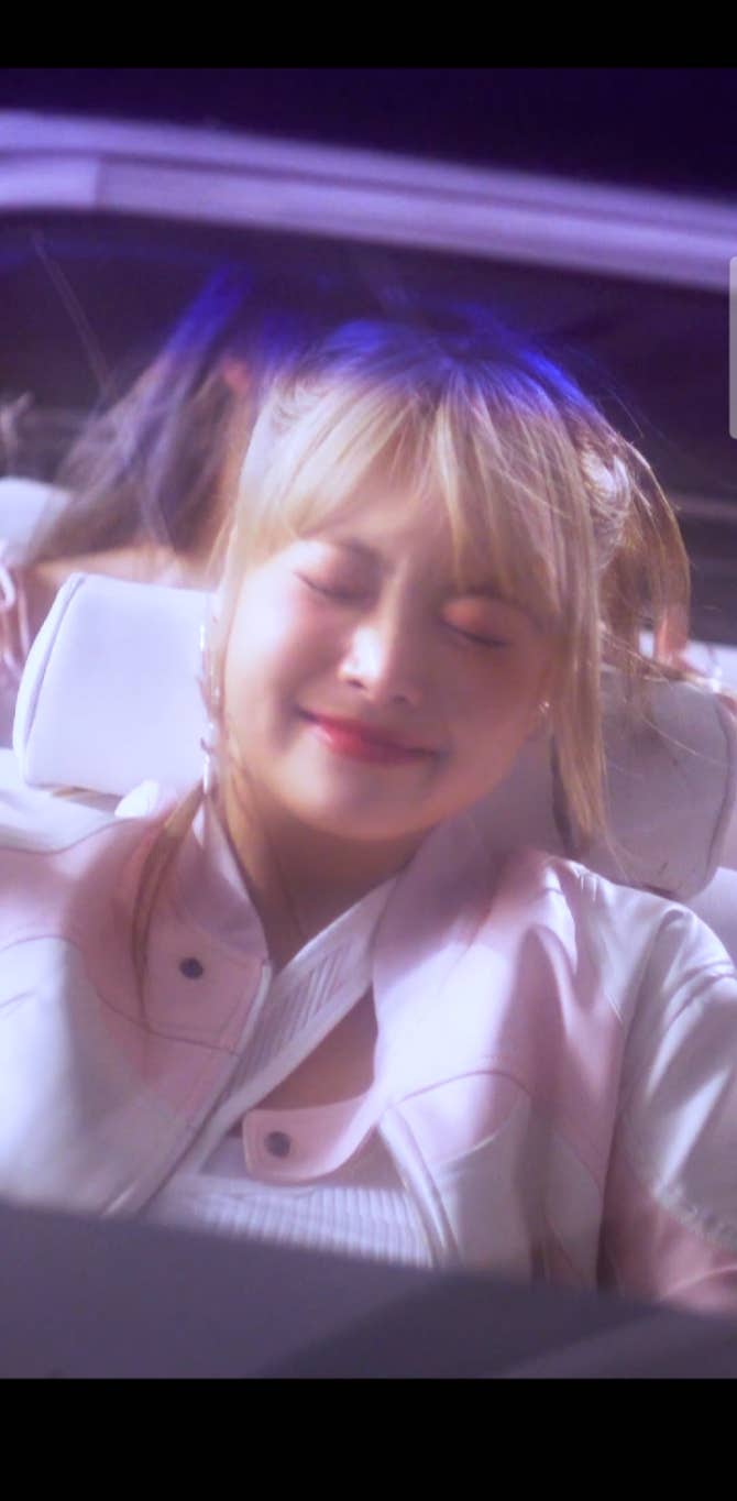 LE SSERAFIM Community Posts - 르세라핌 'Perfect Night' 트랙 리뷰 '완벽한 밤' 발매일 ...