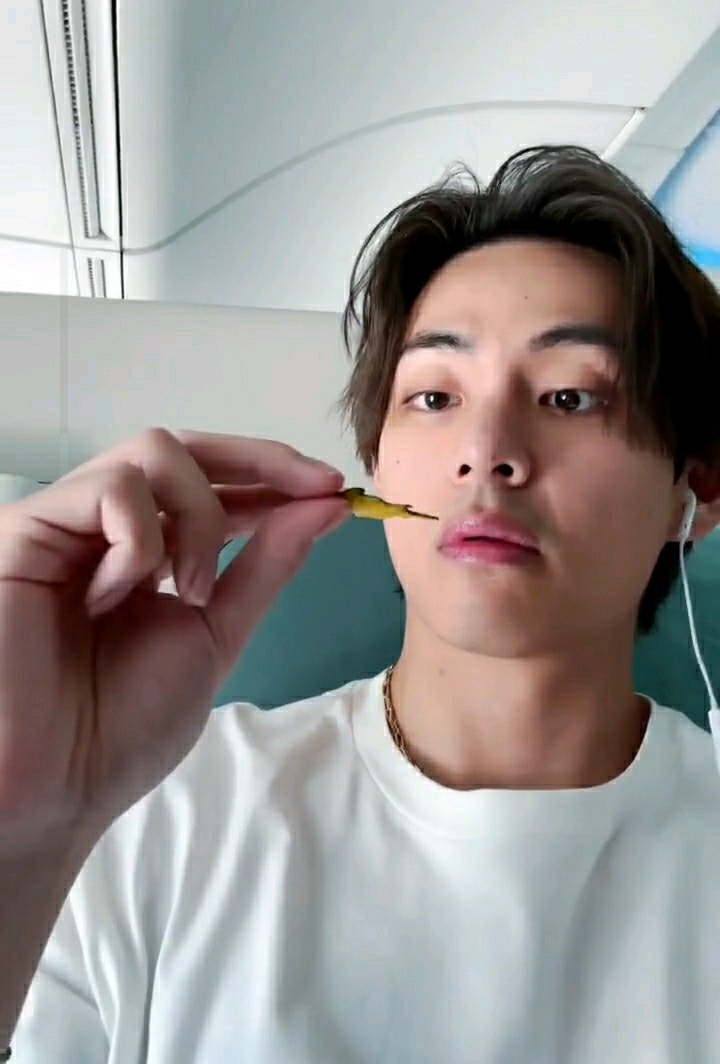 BTS Community Posts - #to_taehyung Tae 😍😍😍 Good trip little bear 🐻 ...