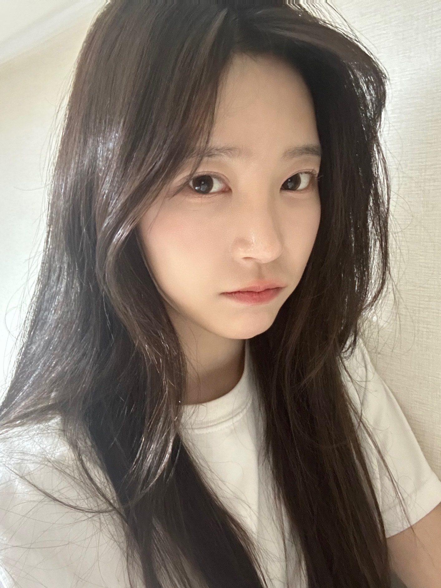 Classy Community Posts 잘 자요♥️🤍 내일도 화이팅 해보자 할 수 있다 클리키♥️🤍♥️🤍 한 주