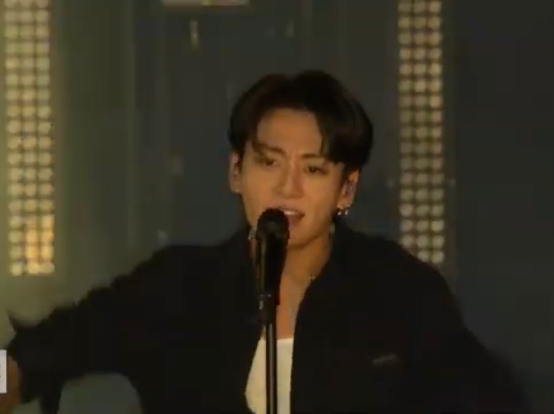 BTS Community Post - JungKook Time 🐰 Live at TSX お疲れさまでした💜 たくさんのARMYの前で 幸せそうに歌うグクが観られて 胸がいっぱいです ...