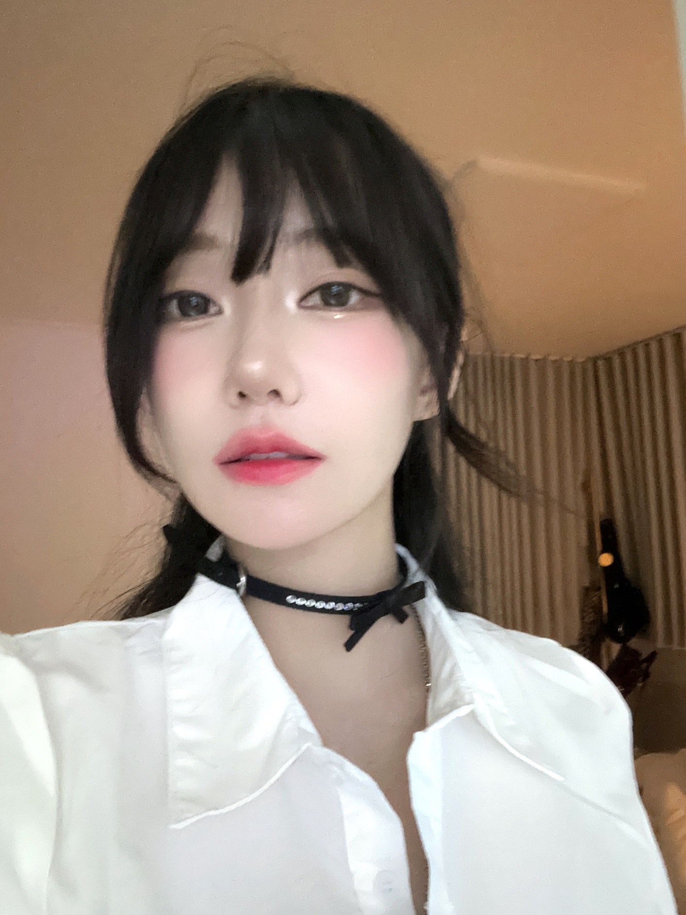 Qwer Community Posts 🦊따봉젠타가 왔어요 우리는 롤드컵 라이브 리허설중이에요 응원해줘 헤헤 떨린다🎸🎸