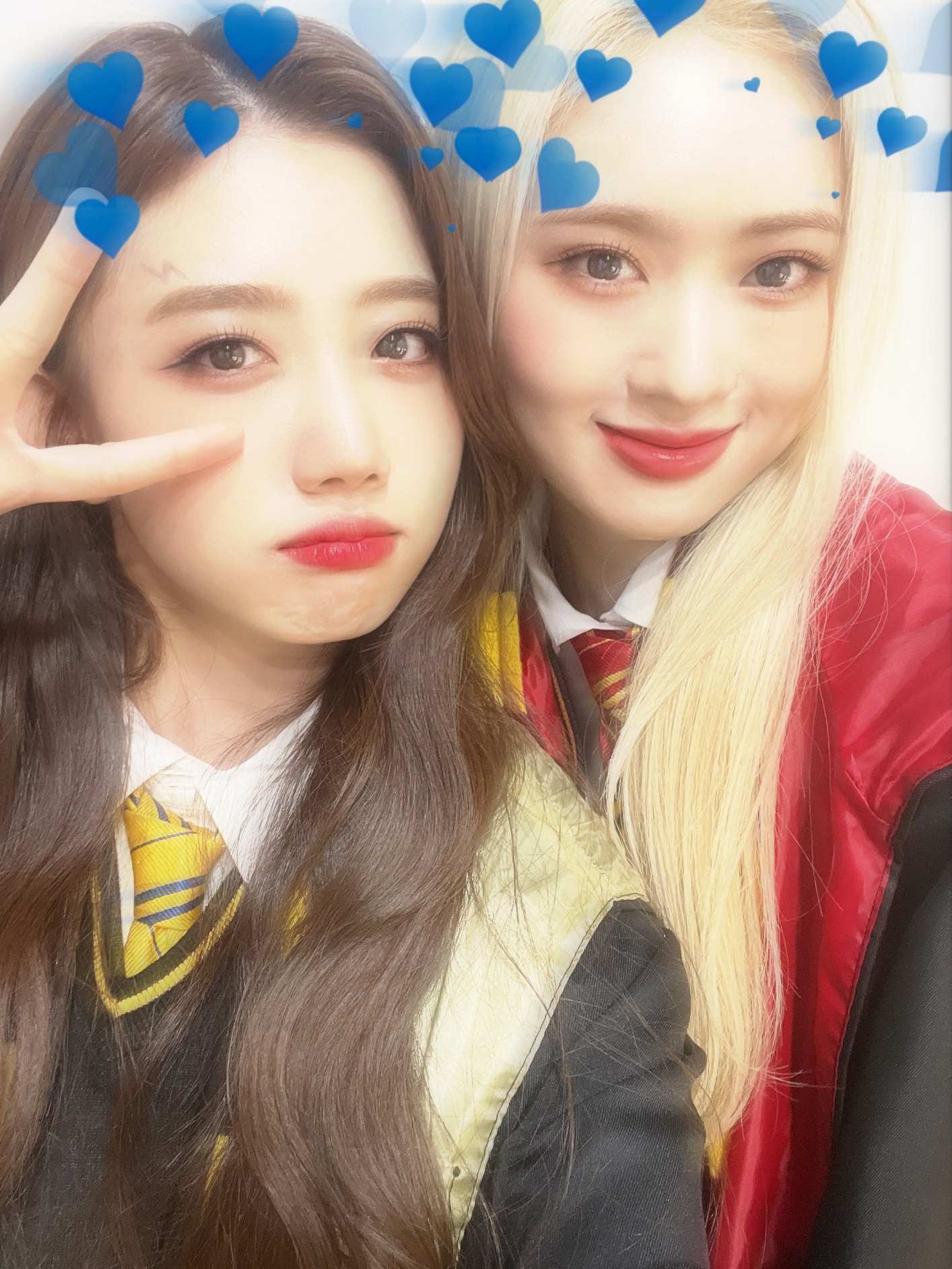 Cherry Bullet 커뮤니티 포스트 울 뮁💛 생일 한 번 더 축하해~ 20살 생일이라니🥰🥰🌸🌸🌸 얼마 남지 않은