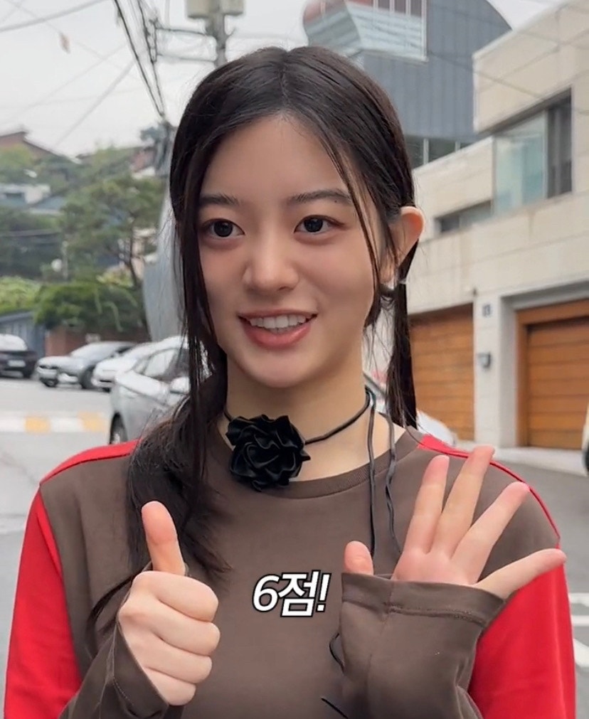 ILLIT Community Post - WHAT DO YOU MEAN 6???!!!! YOUR BEAUTY IS ...