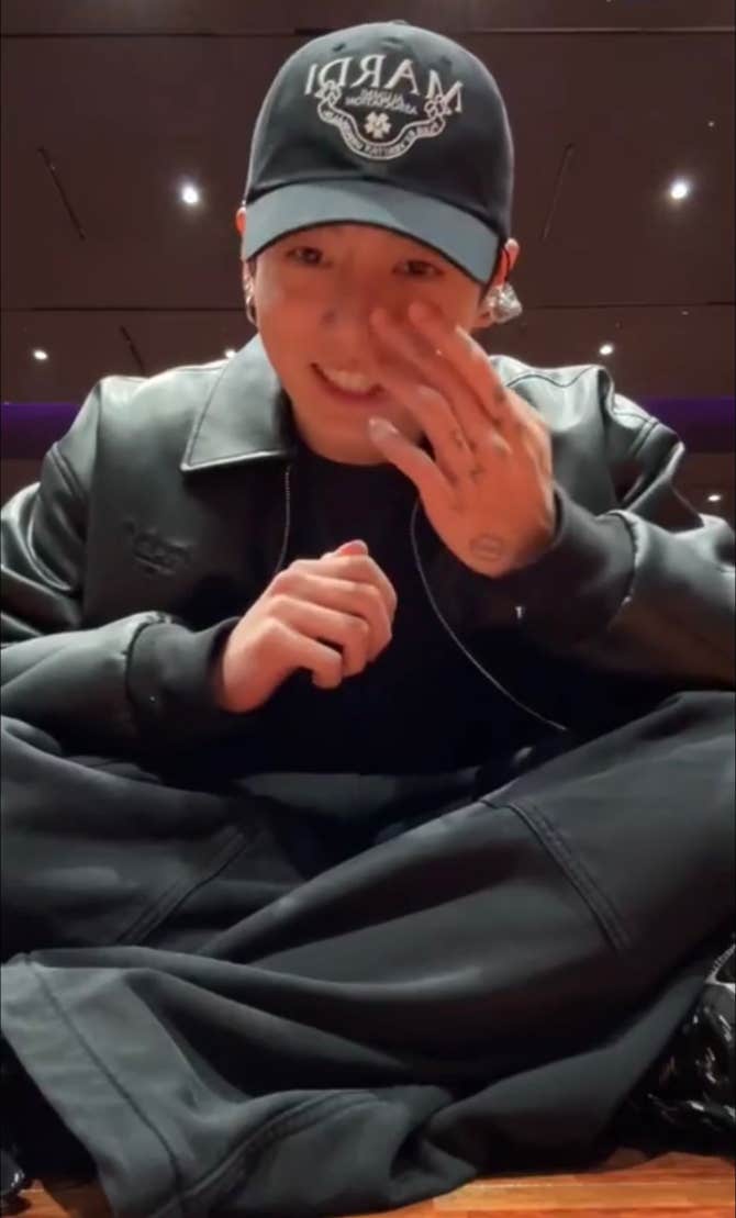 Bts Community Post 정국아 역시 만나고 싶었어~눈물이 나와~ 그래도 정국이가 아미들과 즐겁고 행복한 시간을