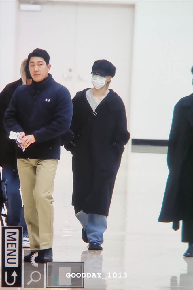 Bts Community Post 아니 정말 너무 귀엽지 않나요 지민씨 그 코트 너무 잘 어울려요 진짜 너무 귀여워요 너무