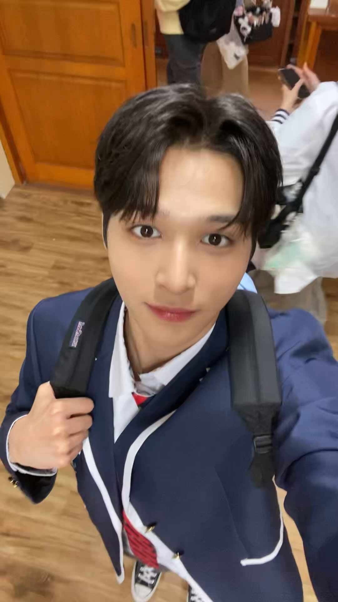 Post de la Comunidad AMPERS&ONE - 승모 위즐리??!?? 🪄🧙‍♀️ - MACKIAH