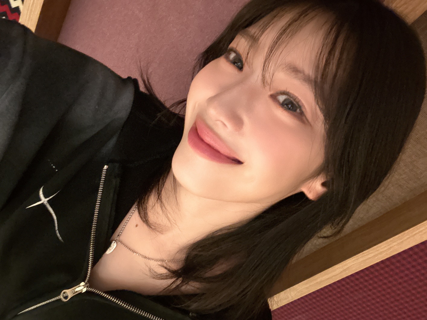 Rocket Punch Community Post - 👍😠😝 오늘도 잼났다 ️ 다들 저녁 맛난거 무요 ️ - SuYun