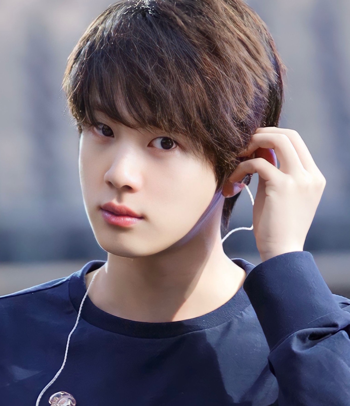 BTS Community Post - #dear_jin_from_army #to_jin 💚JINくん💚 おはよう🍀 JINくんの所は 夜が明けたくらいかな？ 日毎に寒さが 増してきた ...