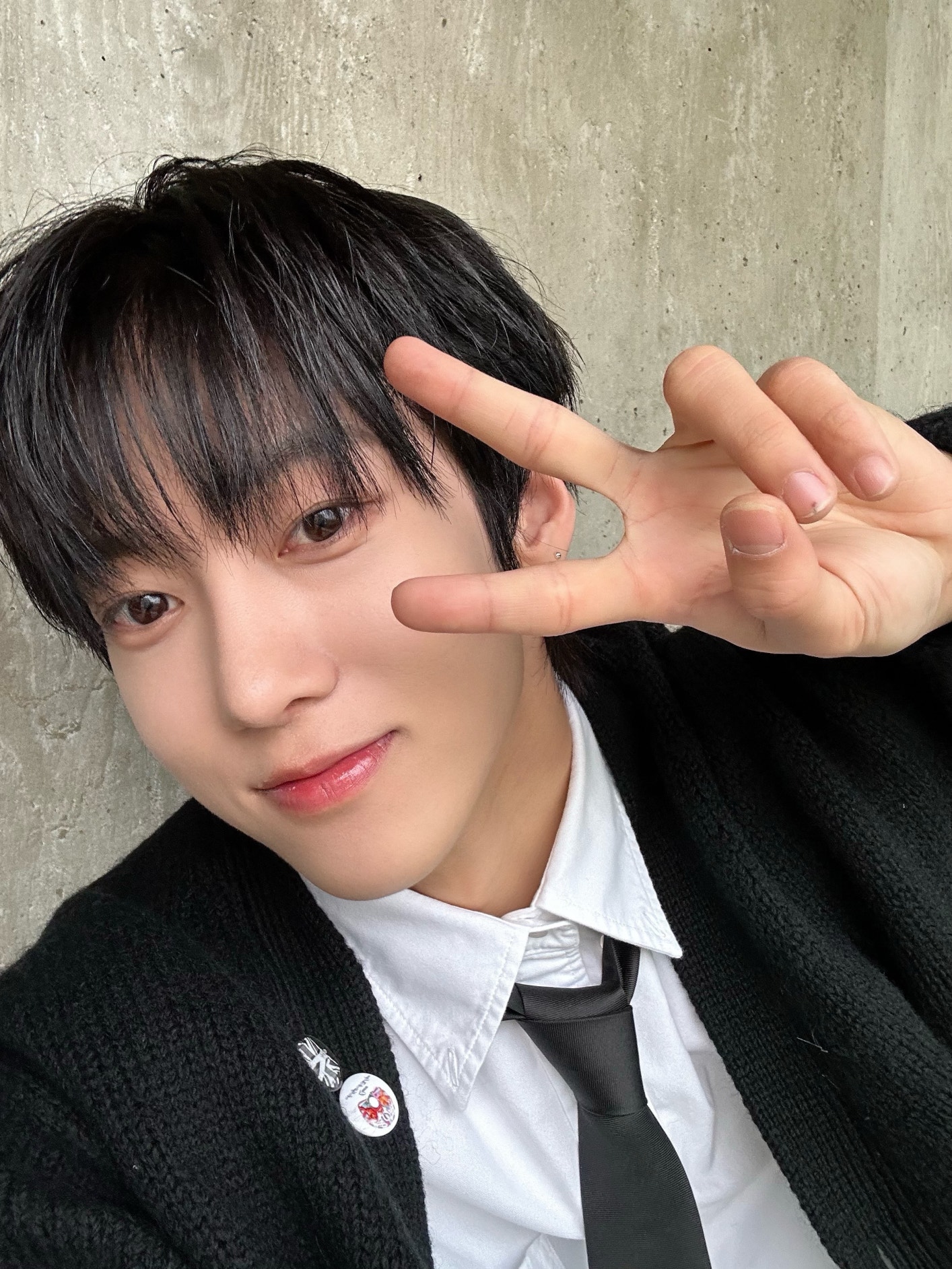 AMPERS&ONE Community Post - 꺄앍~ 오늘 눈 온다~~ 팬분들이랑 첫눈을 같이 보내니까 좋네요 ㅎㅎ 그리구 ...