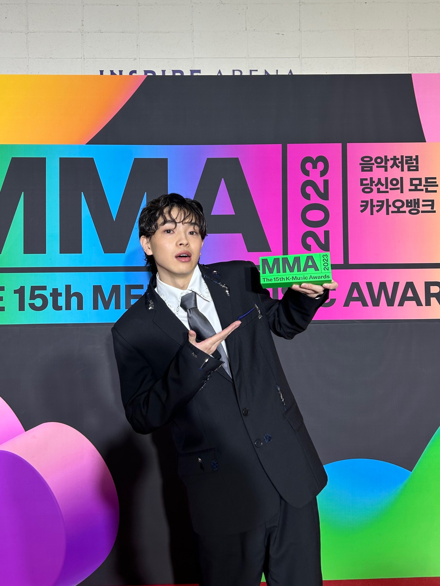 imase Community Post - MMA2023で、『J-POP Favorite Artist』を受賞させて頂きました スピーチめちゃくちゃ緊張したぜぃ、、、！ これからも ...