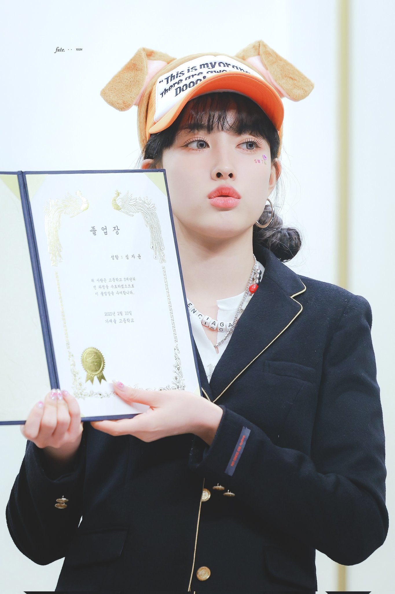 Stayc Community Posts 개인적으로 좋아하는 스테이씨 사진 나눔합니당♥️ 눈 똥그라해진거 넘 귀욤 옆태 윤세은