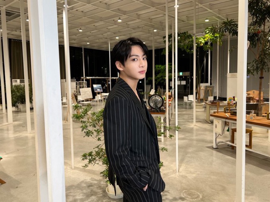 Bts Community Post 정국이 오늘은 일본의 프러그램에 나와줘서 고마워요☺️ 진짜 멋있고 기억에 남는 무대