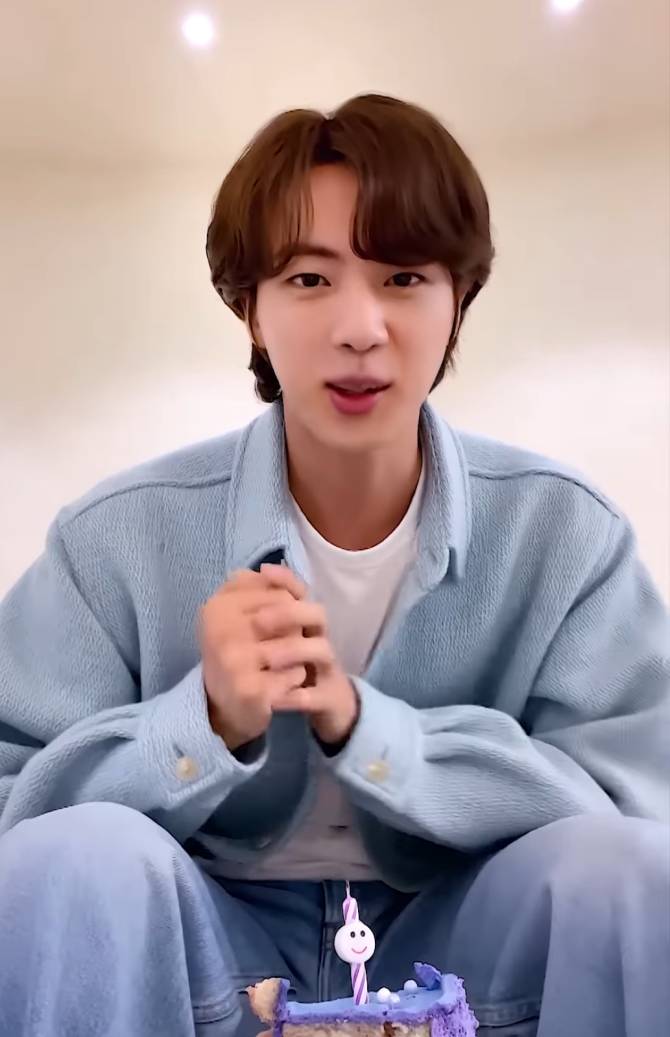 Bts Community Posts Dear Jin From Army To Jin ジンくんおはようございます🐹💜💜 今日も