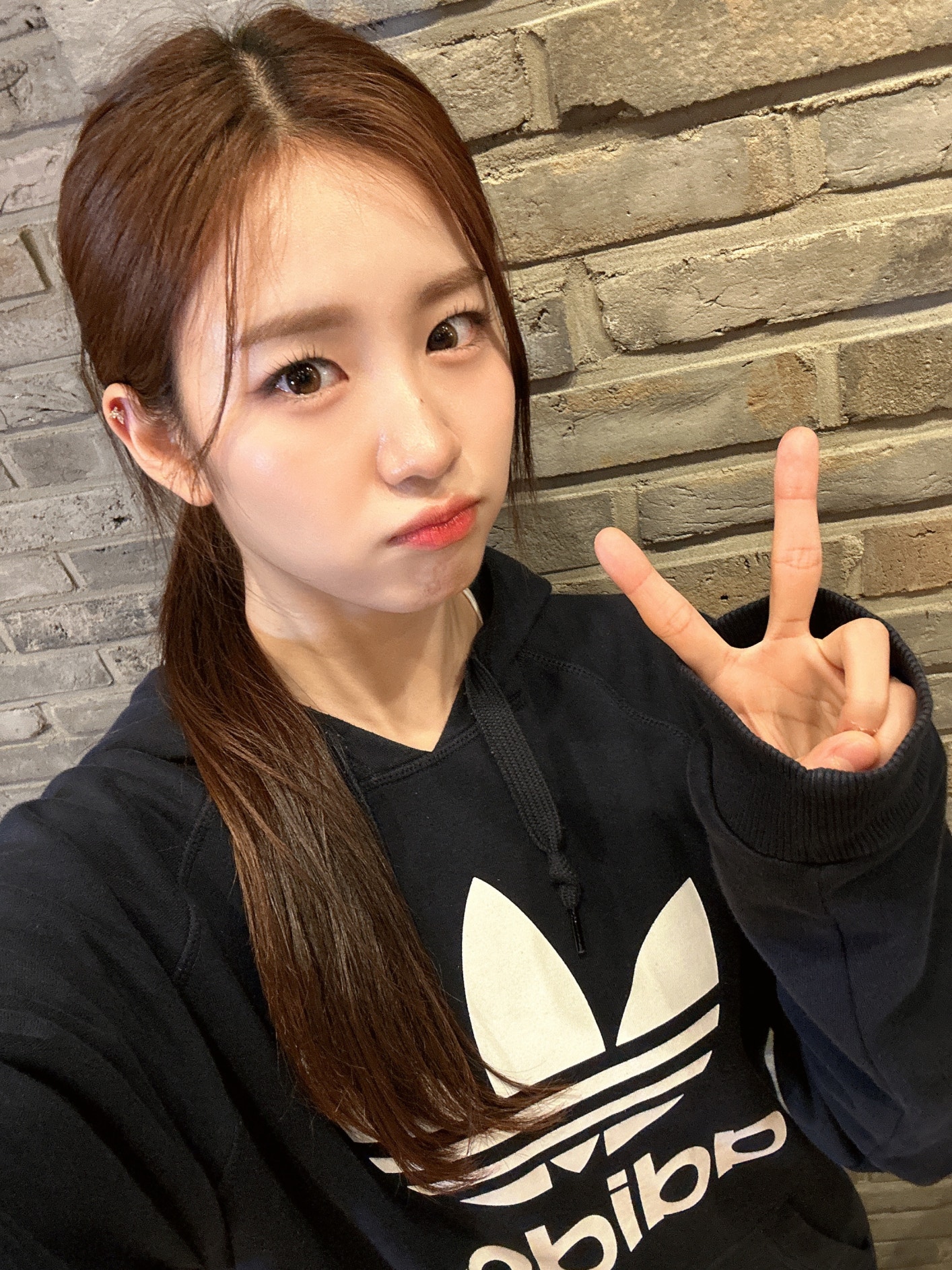 Wooah 커뮤니티 포스트 월욘팅팅탱탱후라이팬🍳🤍 많이 늦은 월욘팅이지만남은 월요일 끝까지 화이팅해보자아 ️ 우연