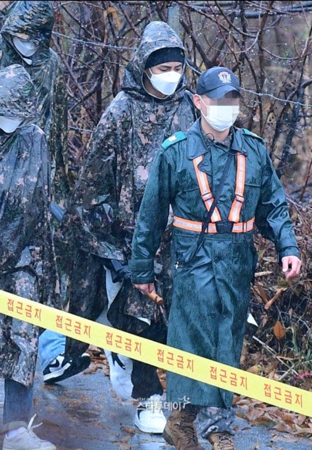 BTS 커뮤니티 포스트 - Captain kim taehyung👍🔥🔥all the best we proud of you ️ ️