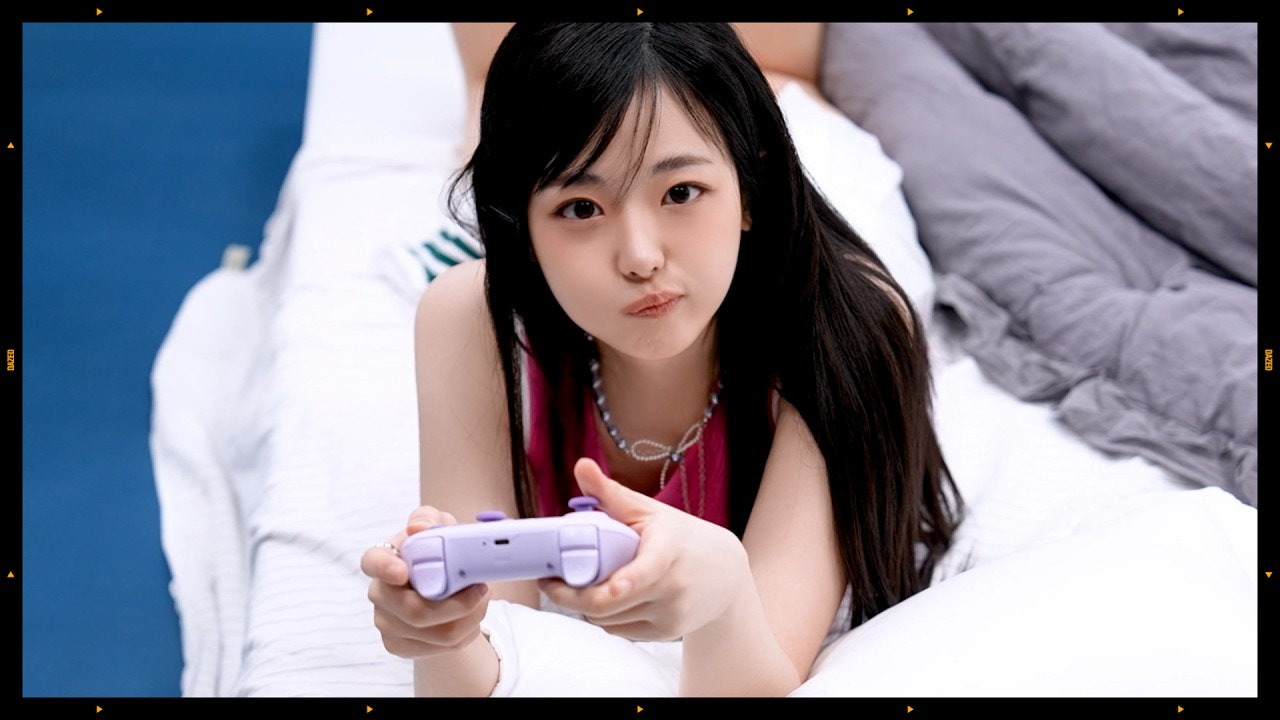 위버스 QWER Media - 게임속으로 들어간 QWER..?! l 'DAZED KOREA' Behind