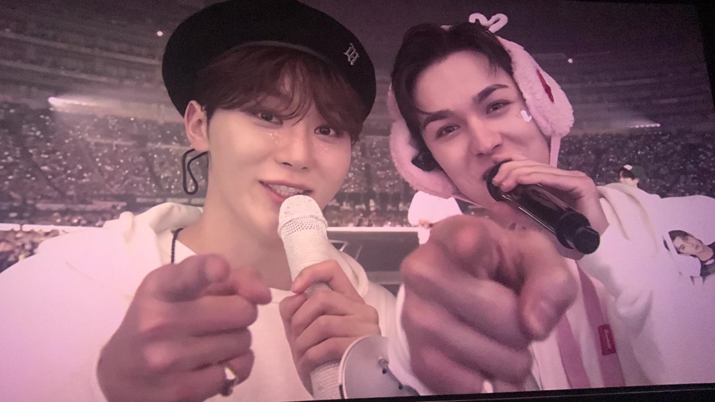 SEVENTEEN Community Post - 아닠ㅋㅋㅋㅋㅋ 이거 보고나서 밖에 나왔는데 저희 엄마를 볼 때 마다 한솔이랑 과니 생각이…. 계속 귀에서 하이 맘~ 이 ...