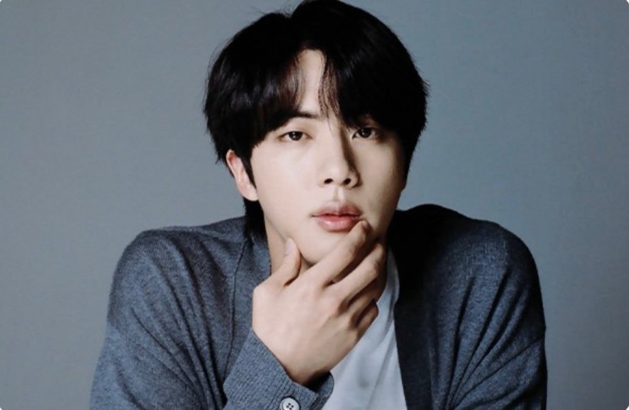 Bts Community Post 사랑하는 특급전사 병장 석진시🐹 오늘은 디즈니 왕자님 만나는날 눙누난나 김조교님 거기도