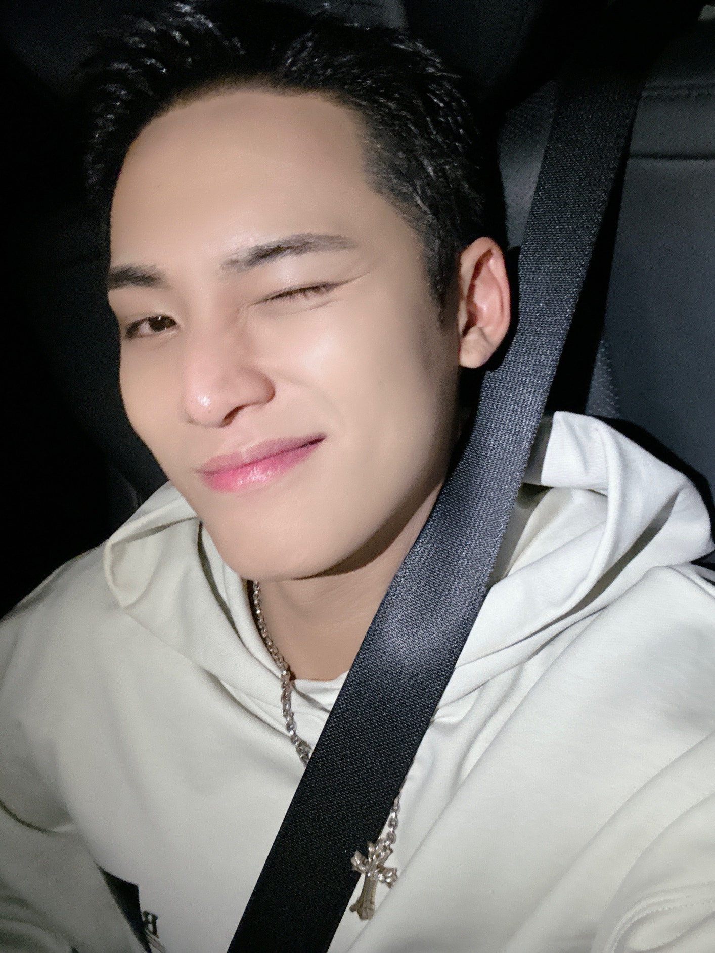 SEVENTEEN Community Post - Merry christmas🖤 - MINGYU