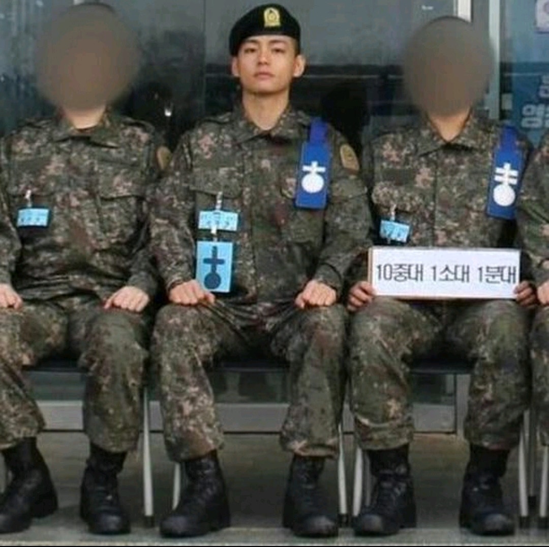 BTS Community Post - they are looking so good in military uniform 🥰🥰 I ...
