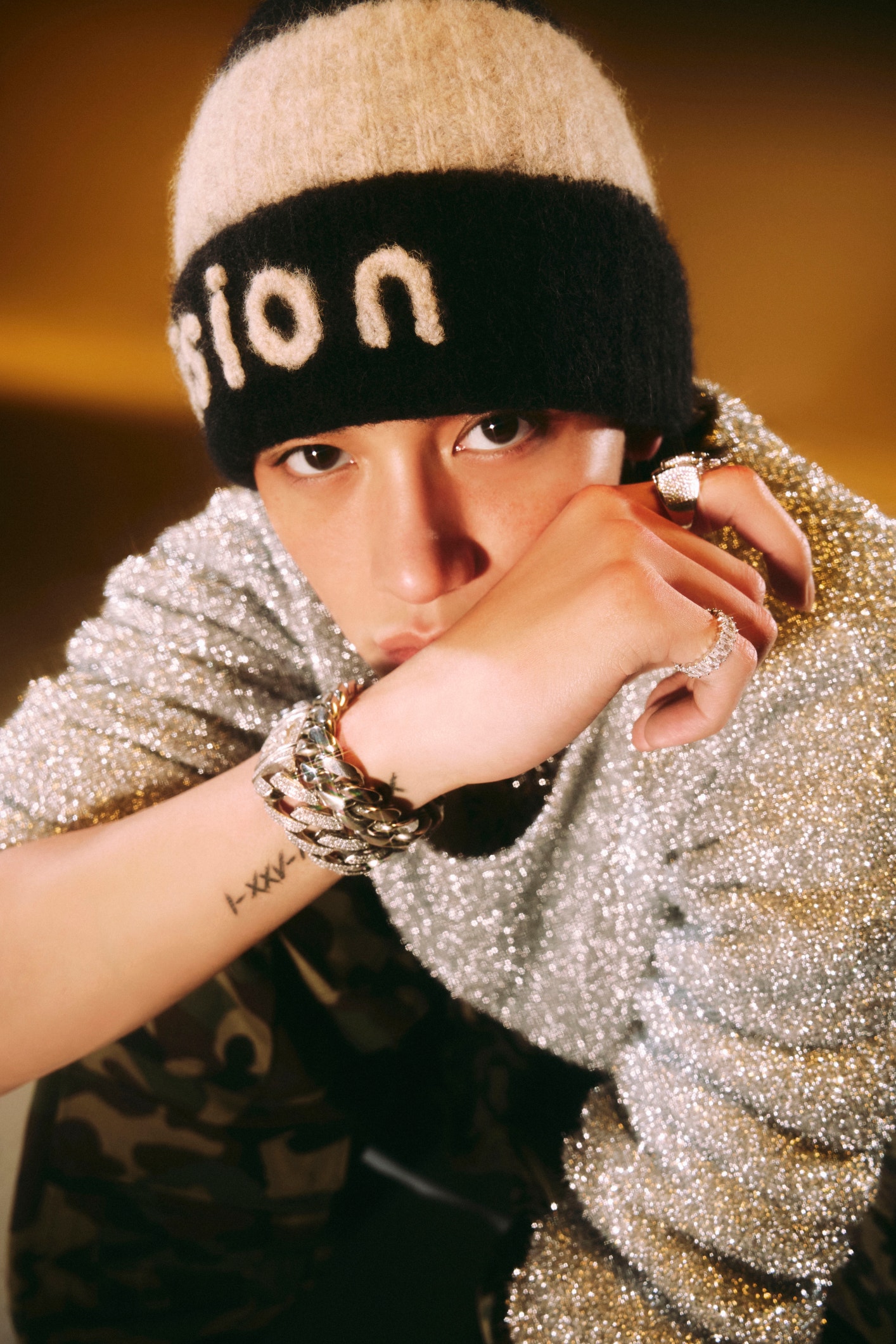 [알림] LUCAS The 1st Single Album 'Renegade' - PREVIEW