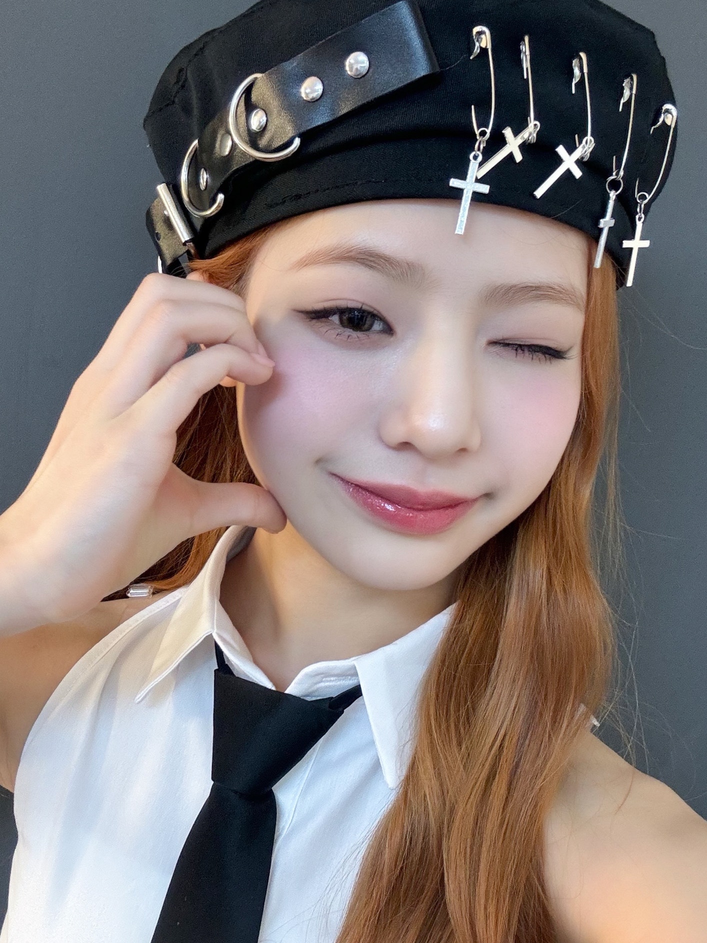 UNIS 커뮤니티 포스트 - 오늘의 추천곡은 Dopamine(UNIS Ver.)😝 🎶 - 임서원