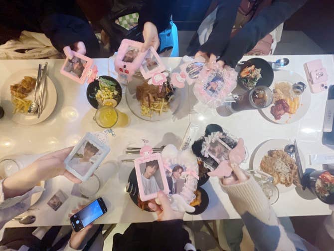 Tws Community Post 각 멤버의 팬으로 Tws하고 왔습니다 일본에 와주었을 때의 장소에도 가서 사진 재현을