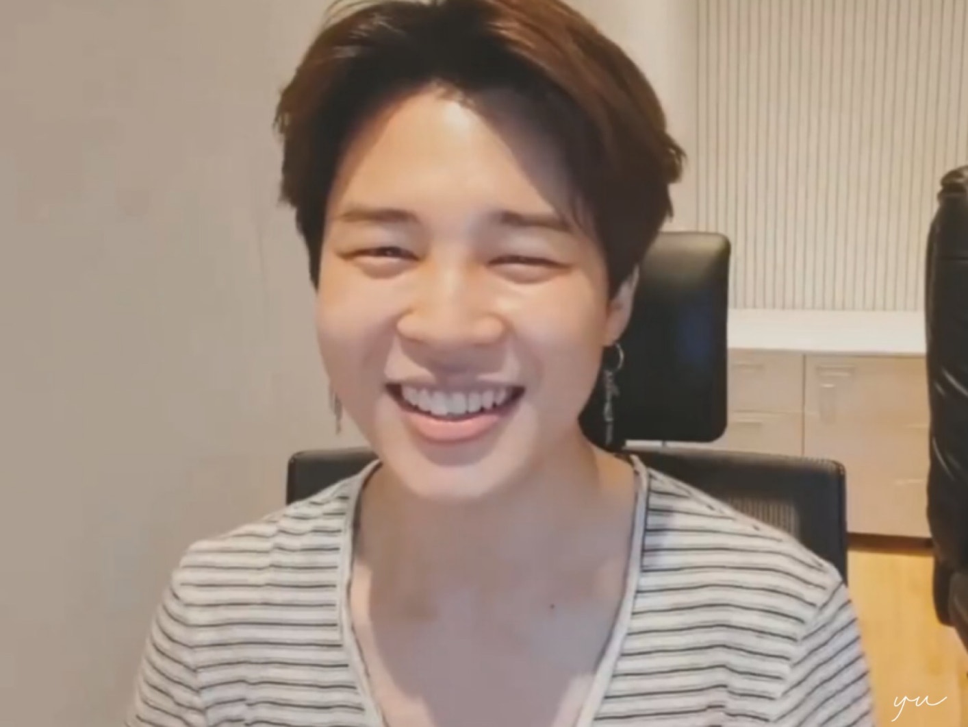 Bts Community Posts ์ง๋ฏผ์๐คโบ๏ธ ์ง๋ฏผ์จ ์ ๋จน๊ณ ์ ์๊ณ ๋ฐ๋ปํ๊ณ ํ๋ณตํ ์ฃผ๋ง ๋ณด๋ด์ธ์๐ธ ์ค๋๋ ๋ง์ด ๋ง์ด