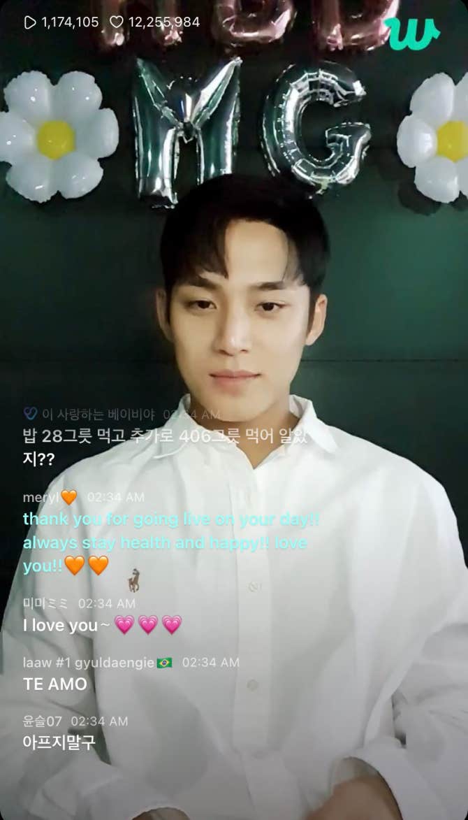 Seventeen Community Post 그의 생일을 처음으로 봤어 🫶 승철과 정한이 방문했어 생일 축하해 자기야🧡