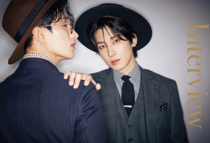 Seventeen Community Post 도겸이 정장 입은 모습 최고로 쿨하게 잘 어울려!!원우랑 같이 슈트로 촬영하고