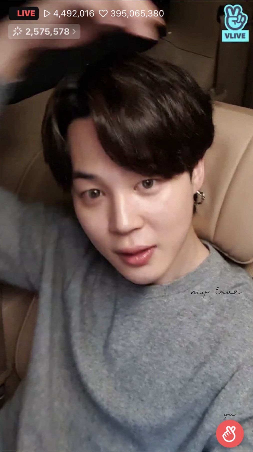 Bts Community Posts 지민시🤍 지민씨 오늘도 아프지 말고 좋은 하루가 되길 바랍니다🌸 응원할게요🤍 화이팅‼︎☺