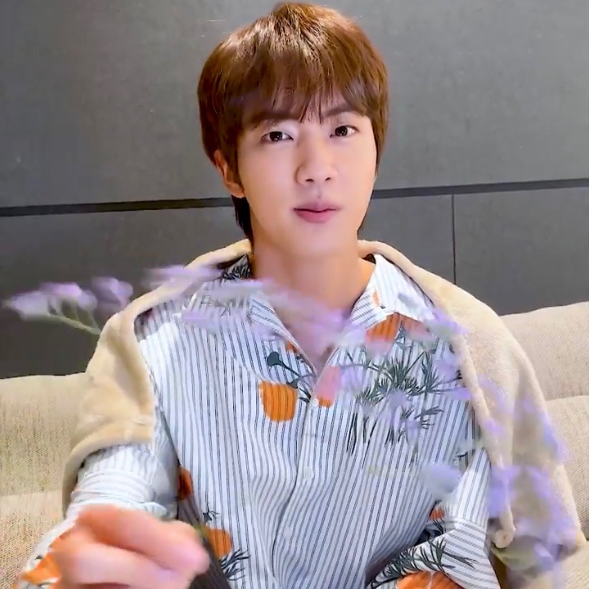 Bts Community Posts To Jin Dear Jin From Army ใธใณใใ๐น์๋
ํ์ธ์โก D60ใงใใญ