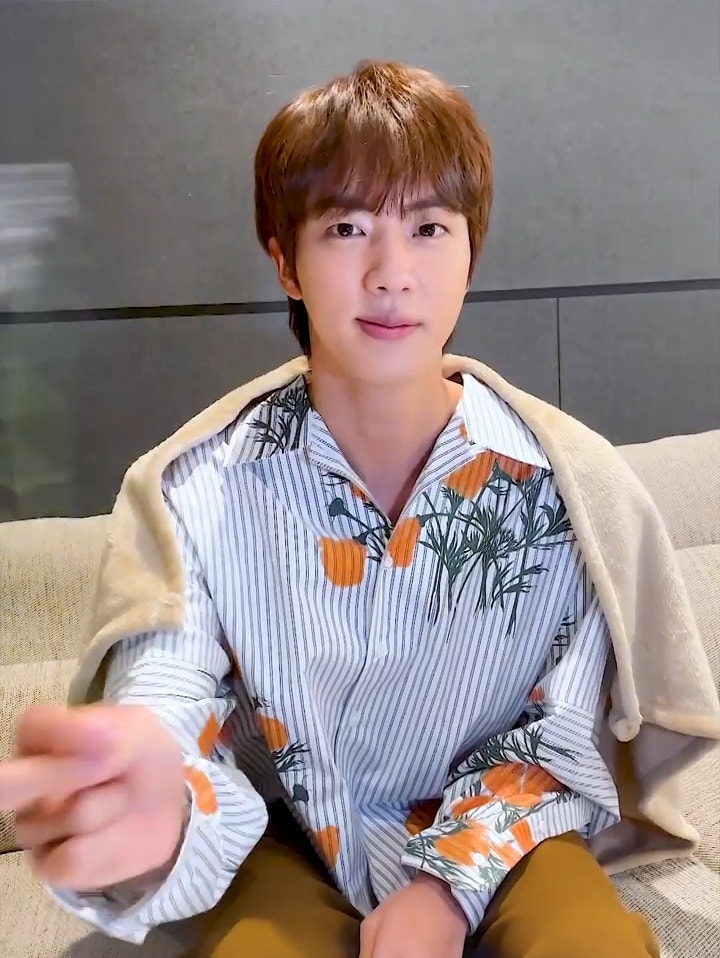 Bts Community Posts 4月のソクジン💕🐹💕 今月も来てくれてありがとう💌 とってもうれしいよぉ～💜 『n月のソクジン』も