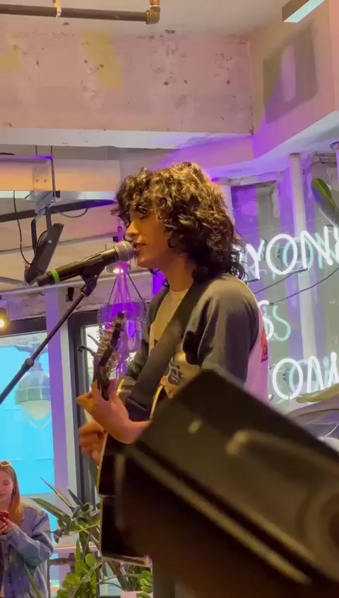 WeverseConan Gray Media - conan performing bourgeoisieses live for the ...