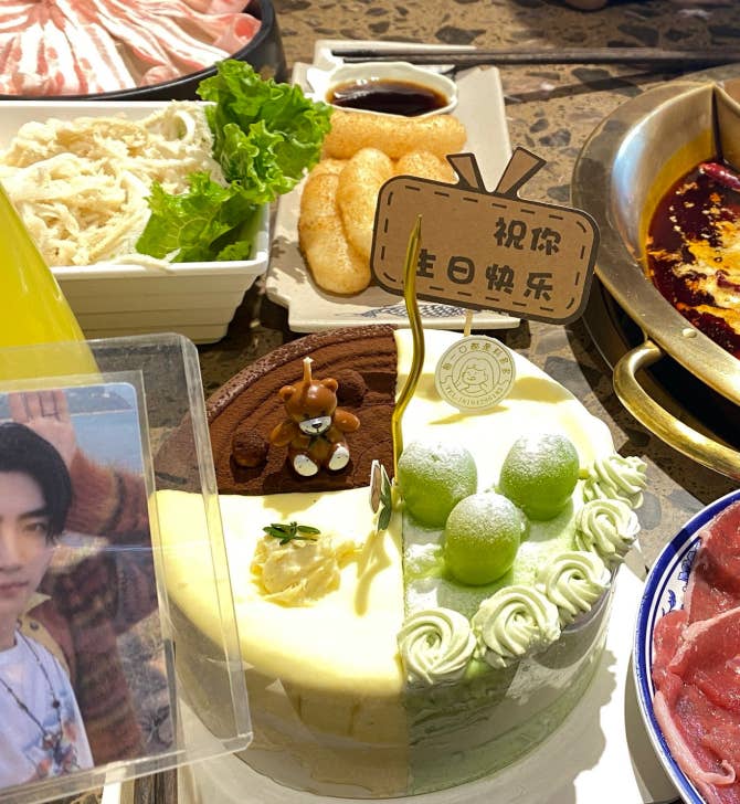 Enhypen Community Post 오늘은 나의 생일이예요 엔진의 첫해이기도 해요 우리 모두 가장 행복한 사람이