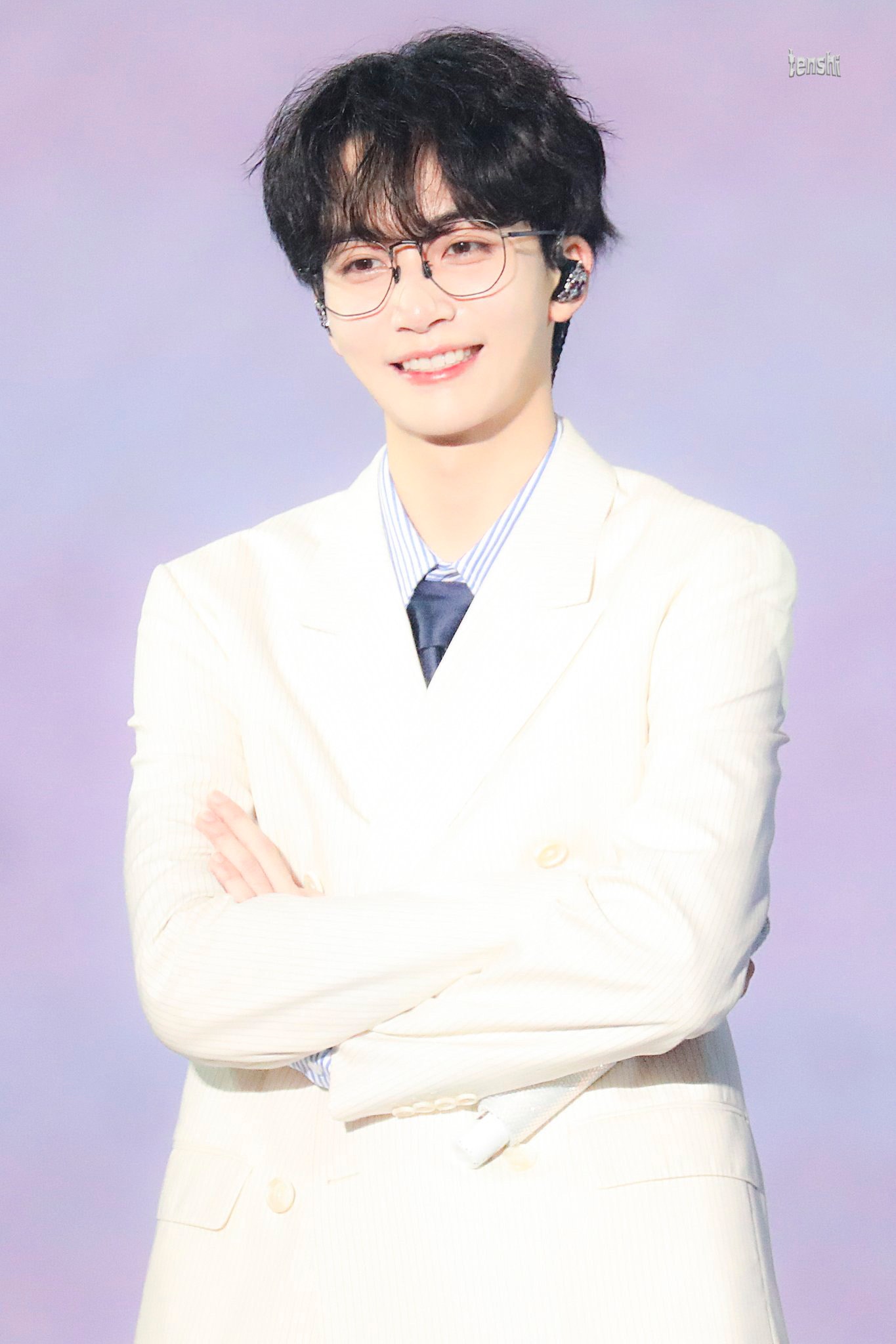 Seventeen Community Posts 정조준 데뷔 기원 정권찌르기 72일차