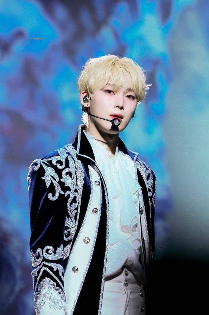ENHYPEN Community Post - majestic & ethereal prince sunoo 👑