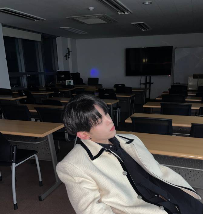 Post De La Comunidad Nowadays 어제 많은 분들께서 셀카랑 풍경 사진 찍는 팁을 알려주셨더라구요 다