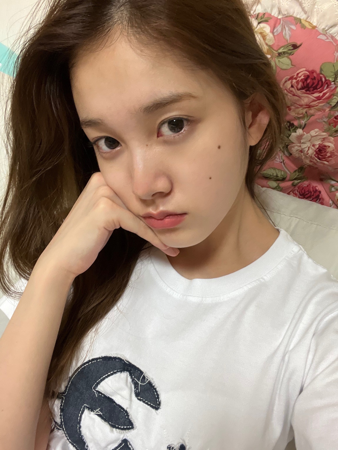 Stayc 커뮤니티 포스트 월요정 등등장🧚🏻‍♀️🧚🏻‍♀️ 스윗 어제 오랜만에 밖에 나갔었는데 가는 곳마다 테디베어가 나오는