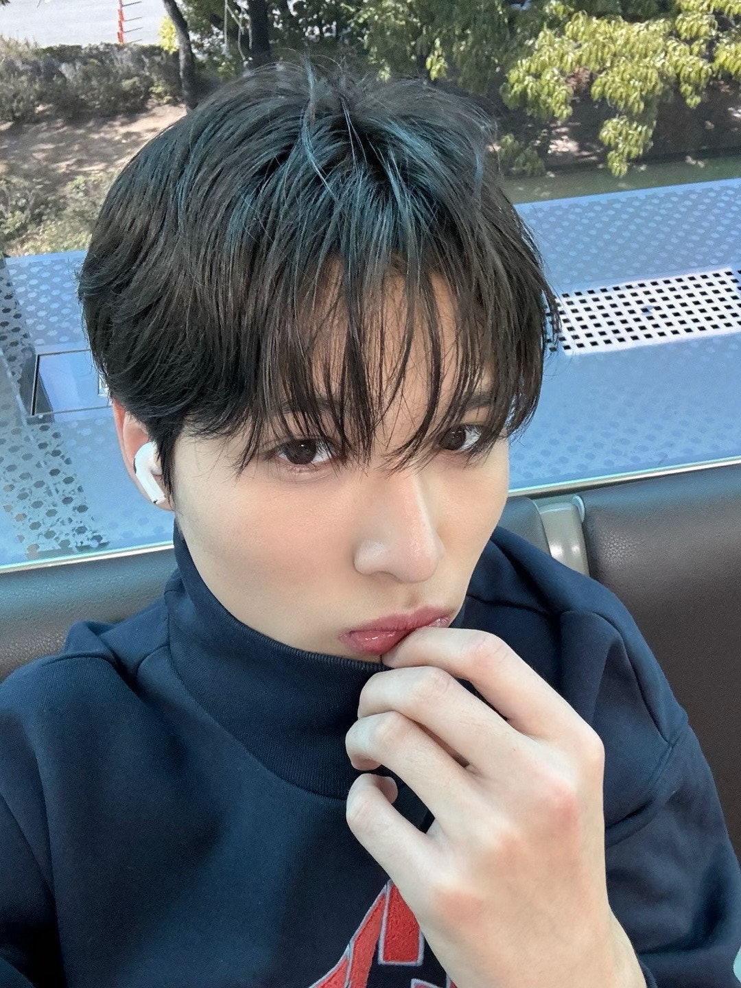 Post de la Comunidad AMPERS&ONE - 곧 가요~~ ️☁️ - MACKIAH